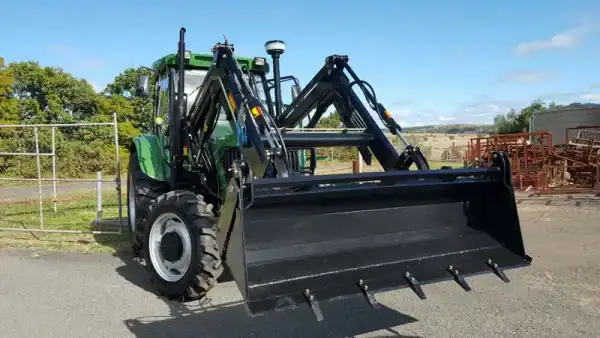 TZ08 Front End Loader with Quick Release 4 in 1 Bucket